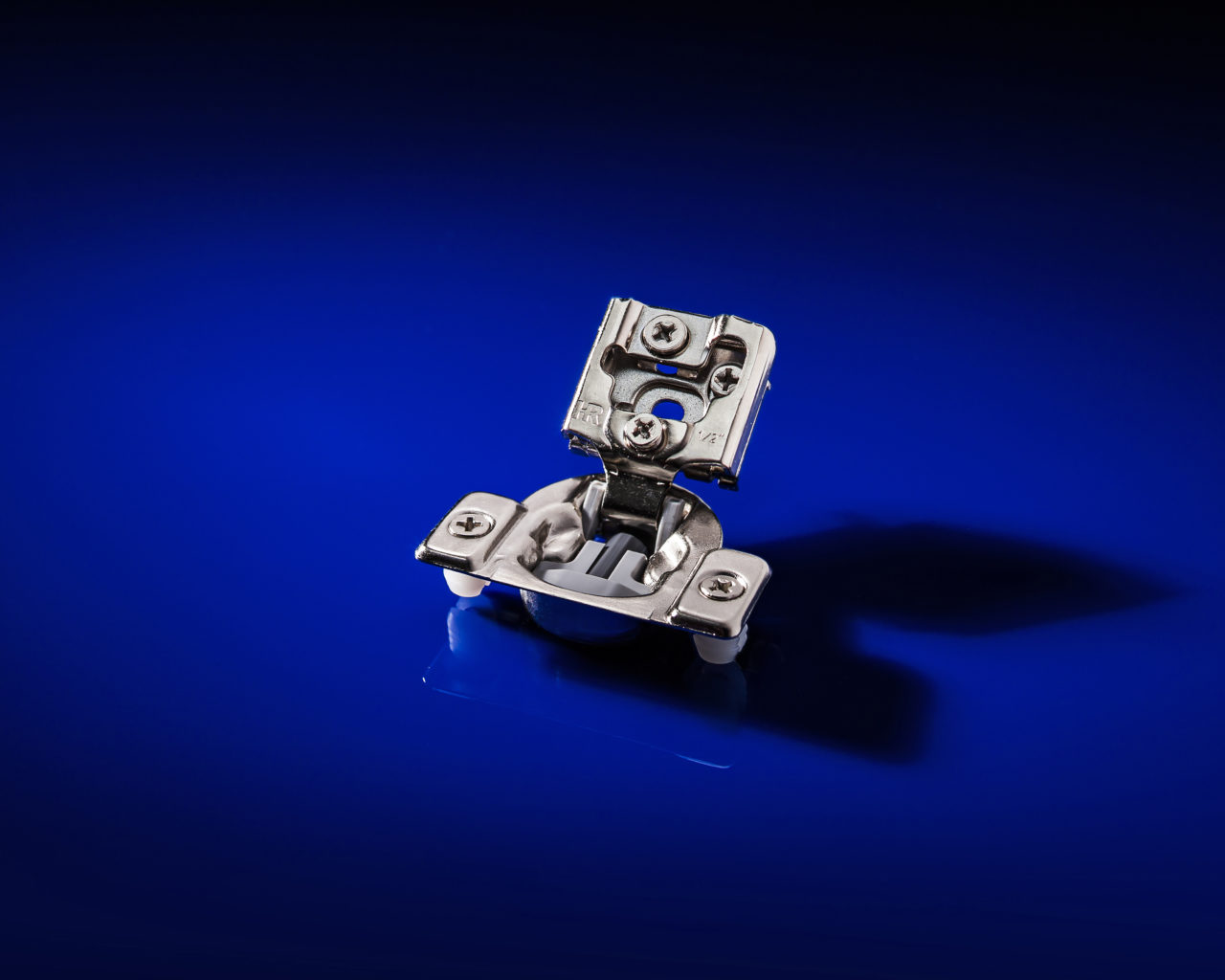 State-of-the-Art Compact Cabinet Hinges From Hardware Resources Close ...