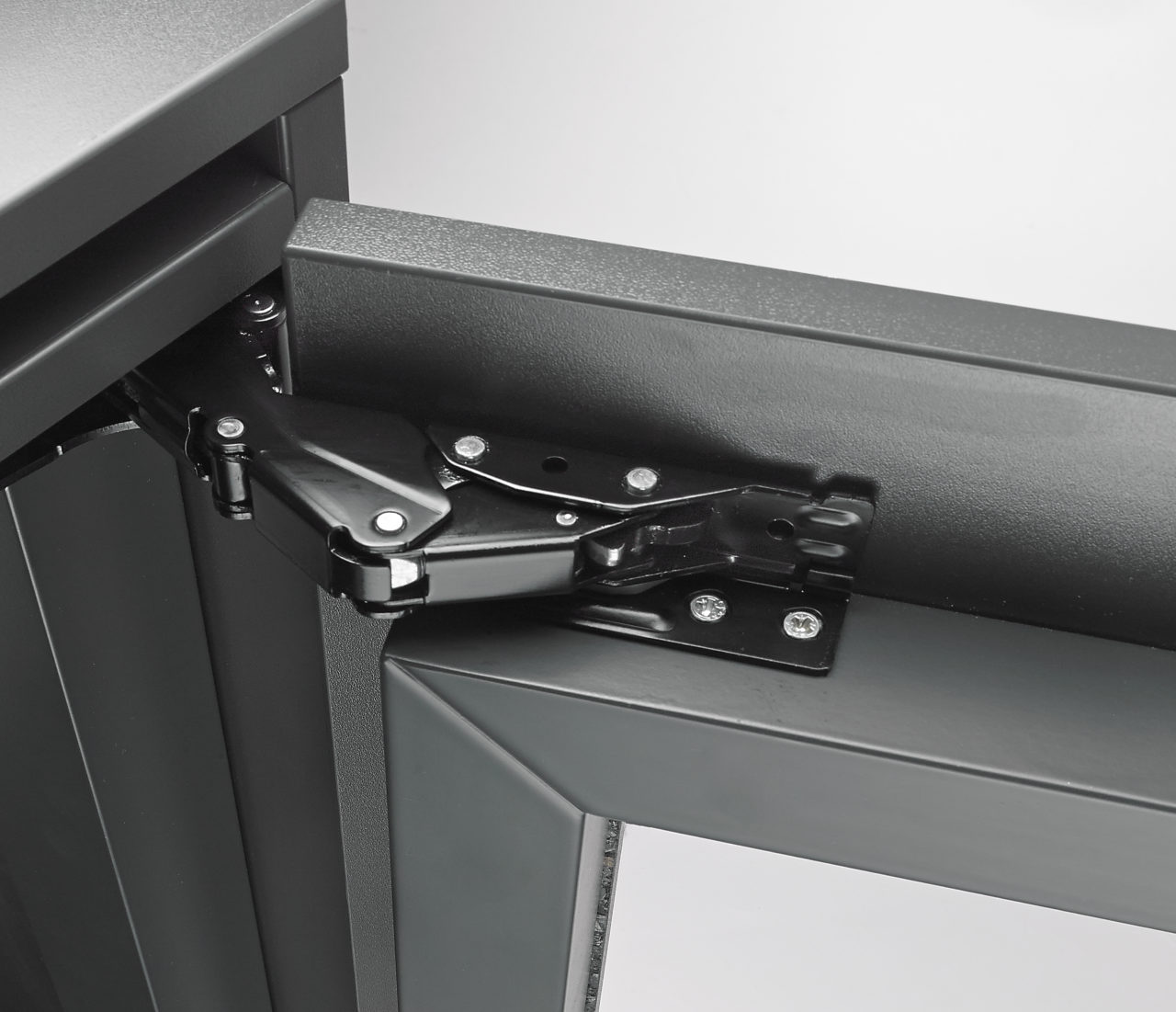 Hettich America – K Hinges for Wine Coolers | KBIS